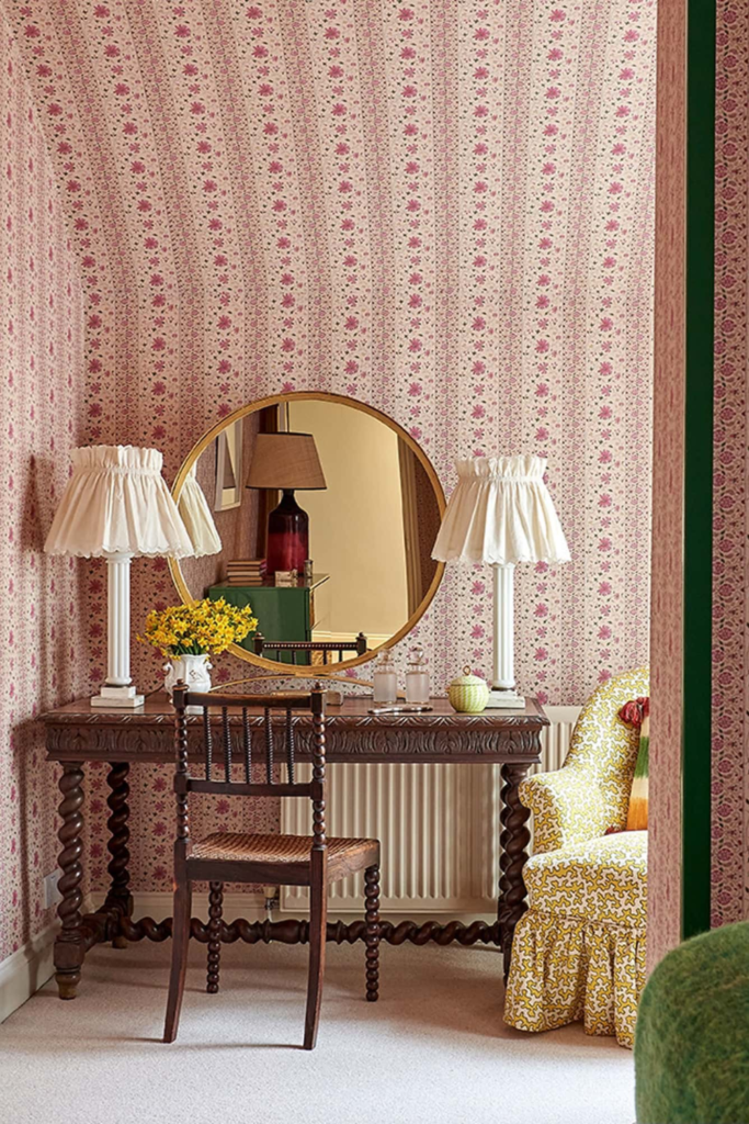15 Colorful Bedroom Wallpaper Ideas that Will Brighten Any Room ...