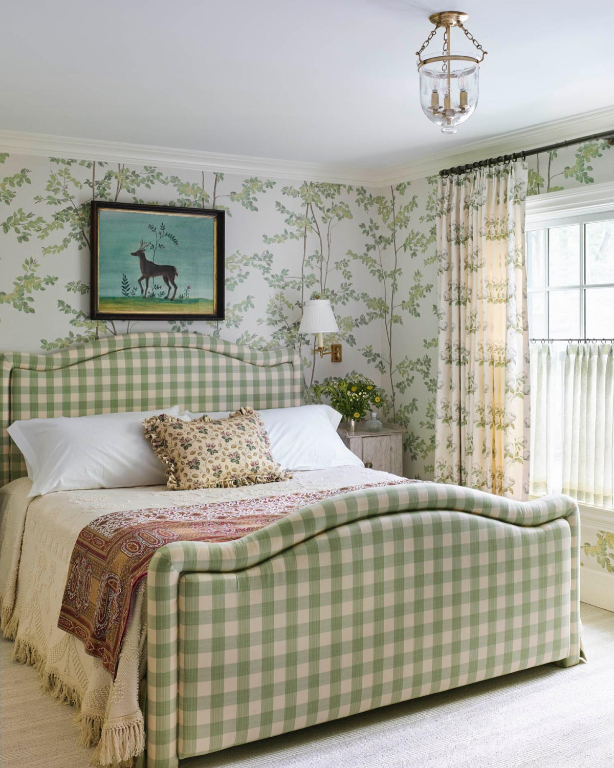 How to Decorate with Gingham - Copy These Beautiful Decorating Ideas ...